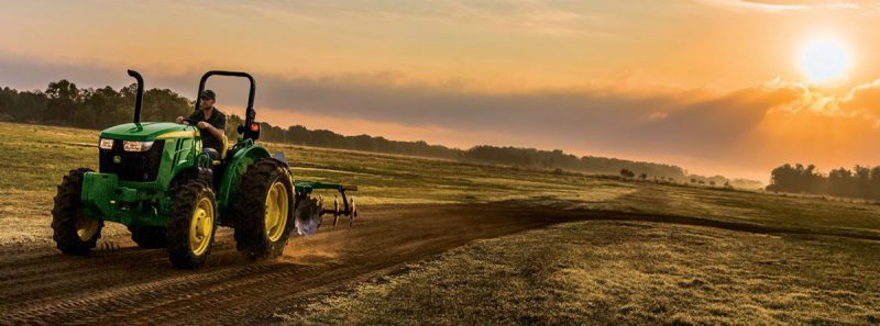 5082E Open station Tractor – TOM